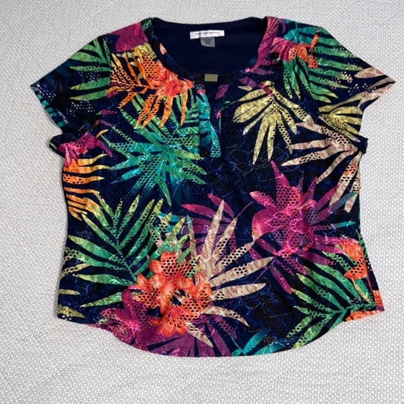 Allison Daley | Tops | Beautiful Hawaiian Allison Daley Petite Top With ...